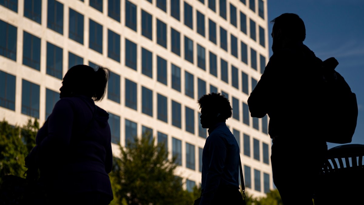 OPM says federal agencies are open Thursday as shutdown ends – NBC4 ...