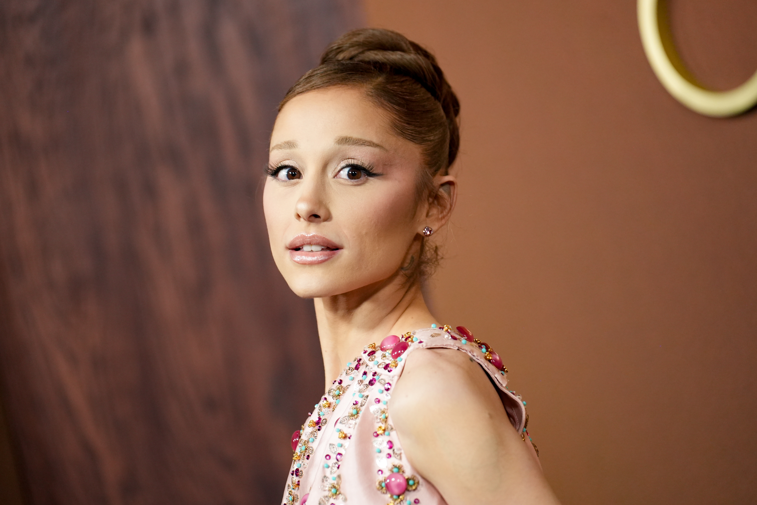 Ariana Grande shares COVID diagnosis amid ‘Wicked’ press tour – NBC4 ...