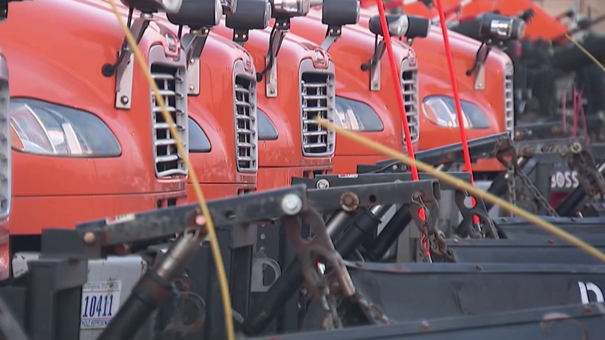 DC readies snow plows for winter storm – NBC4 Washington