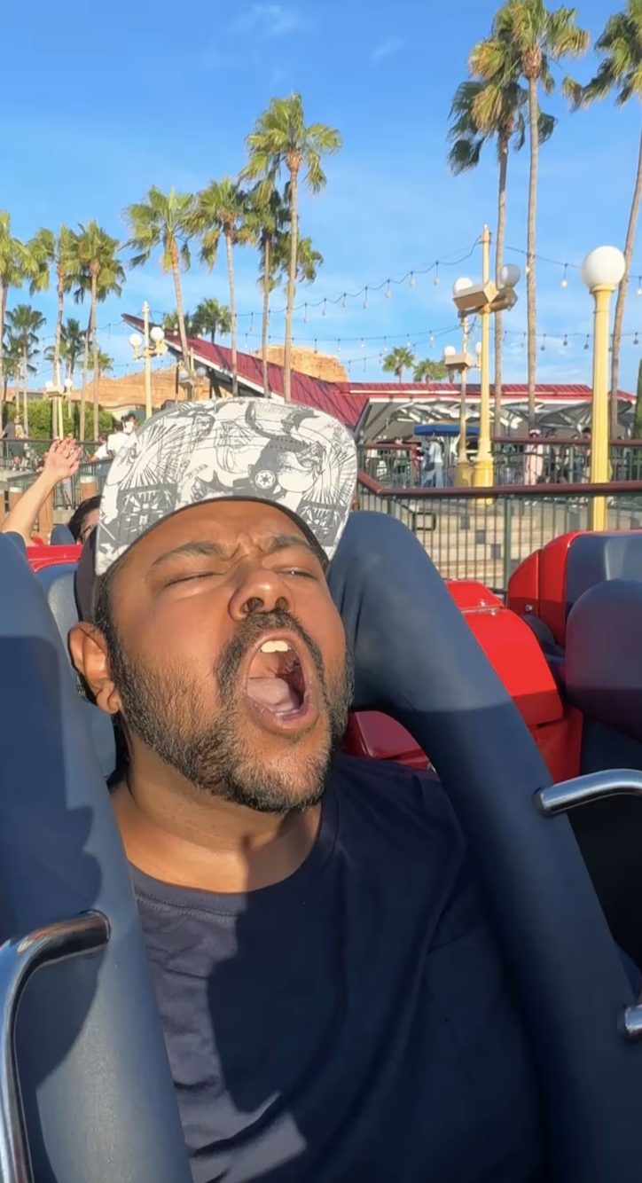 Man, 34, loses 75 pounds from walking around Disneyland – NBC4 Washington