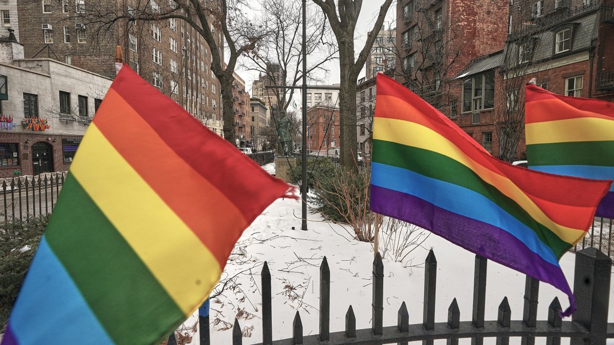 Trump admin removes Pride flag from Stonewall National Monument – NBC4 ...