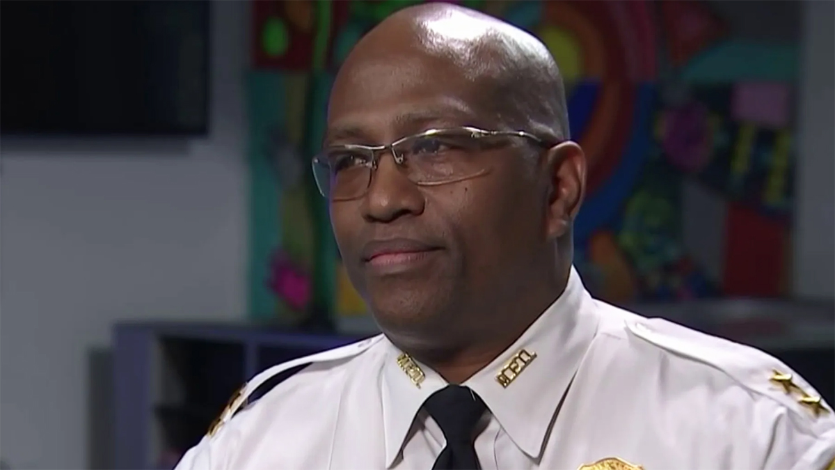 DC police department’s 2nd-in-command has police powers revoked – NBC4 ...