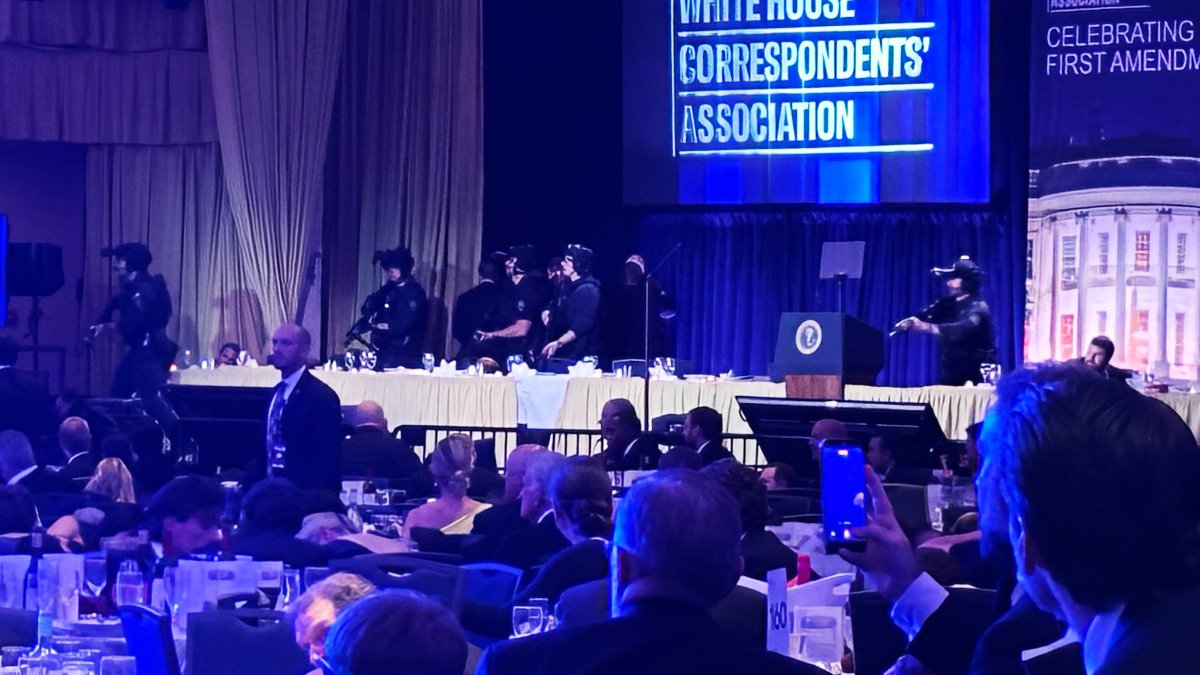 Trump dinner suspect took knife photo in hotel room, filing says – NBC4 ...