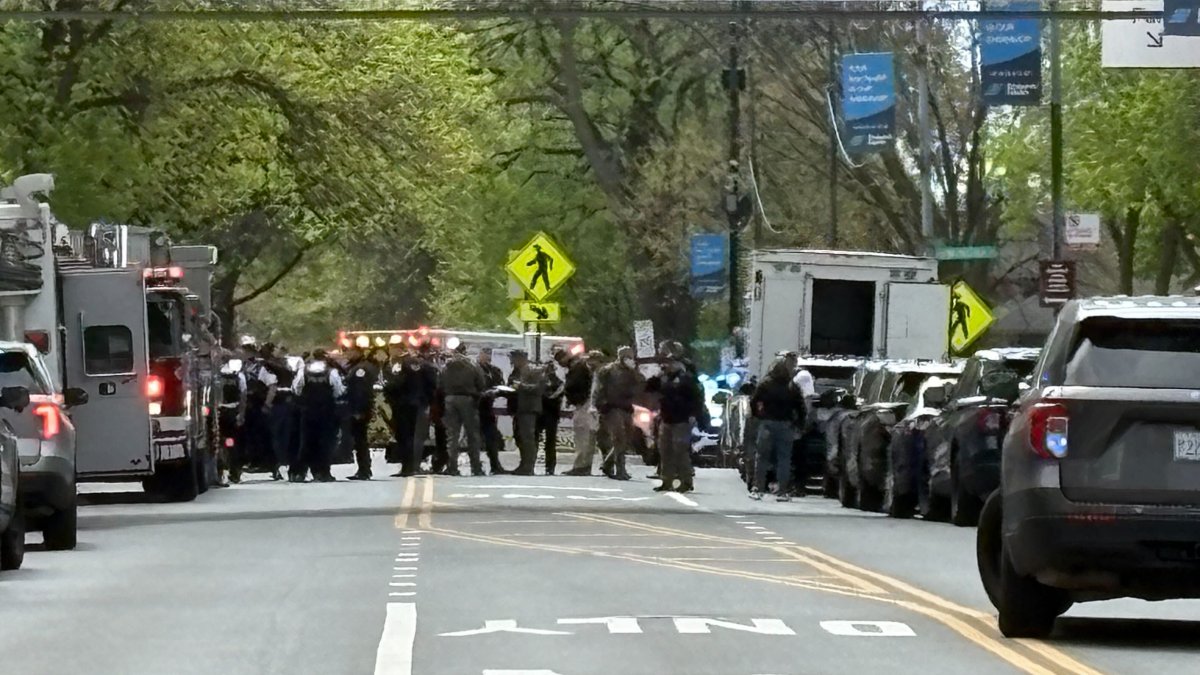 Shooting at Chicago hospital leaves 2 police officers injured – NBC4 ...