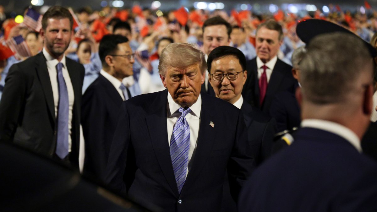 Trump arrives in China for high-stakes summit with Xi – NBC4 Washington